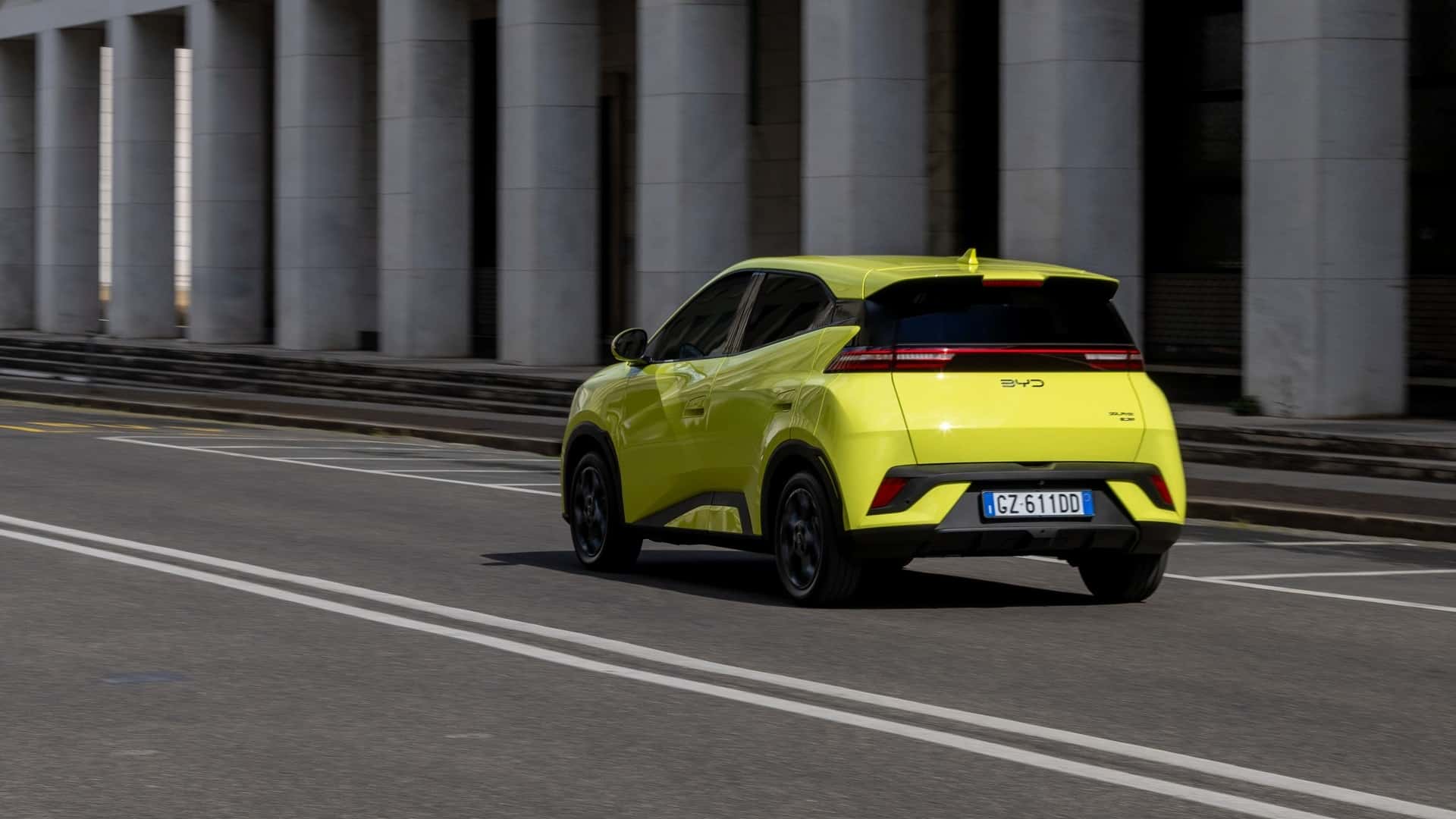 Pour la première fois de l'histoire, BYD bat Tesla en Europe