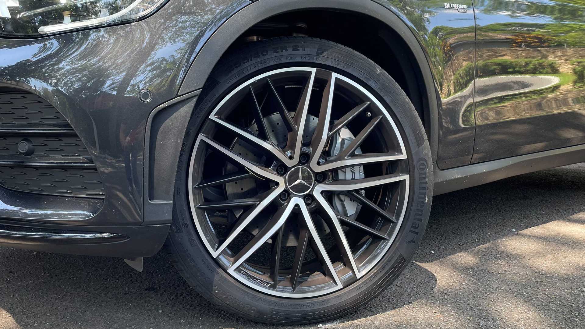 Teste do Mercedes-AMG GLC Coupé 43, com 390 cv
