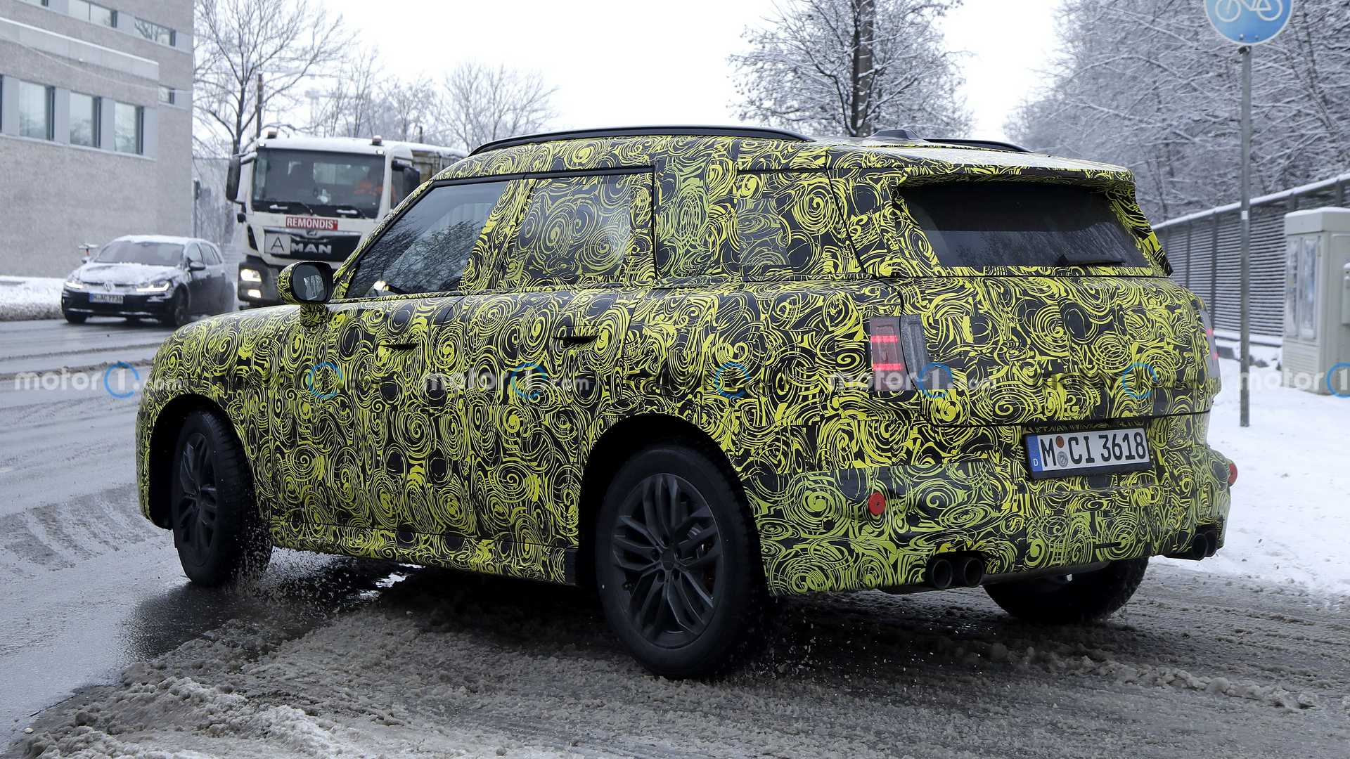 Continuano i test su strada per la nuova MINI Countryman