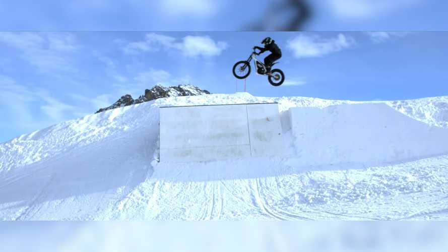 Mad Genius Turns Drift Trike Into Snow-Going Machine On Skis