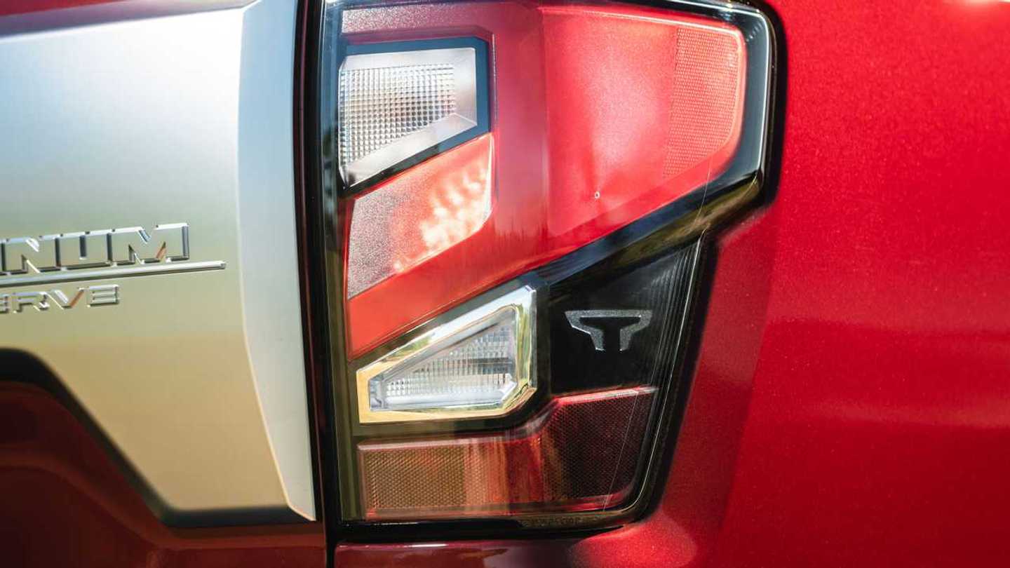 Revisión del primer manejo del Nissan Titan XD 2020: aún luchando ...
