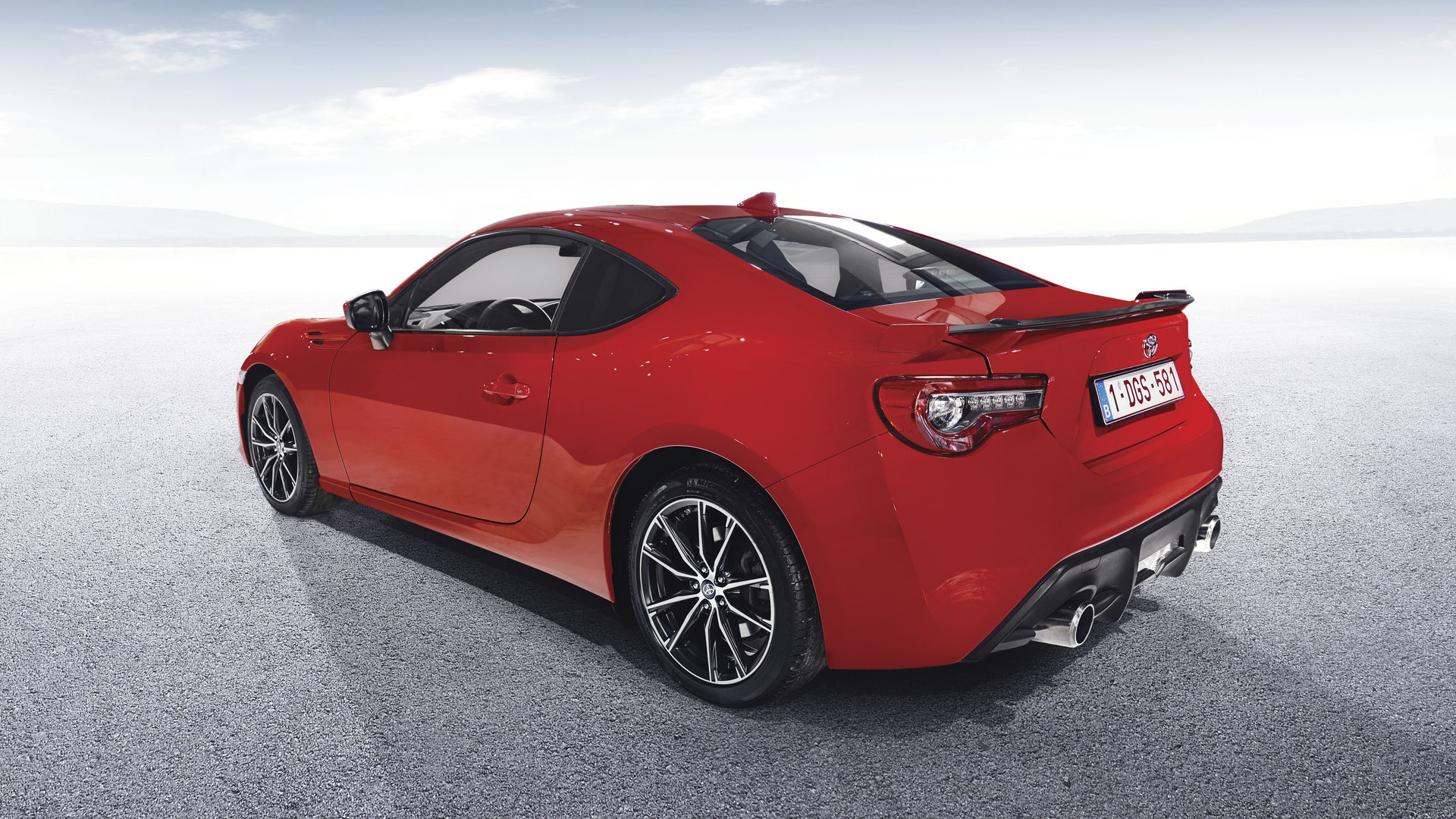 PHOTOS - La Toyota GT86 restylée débarque en France