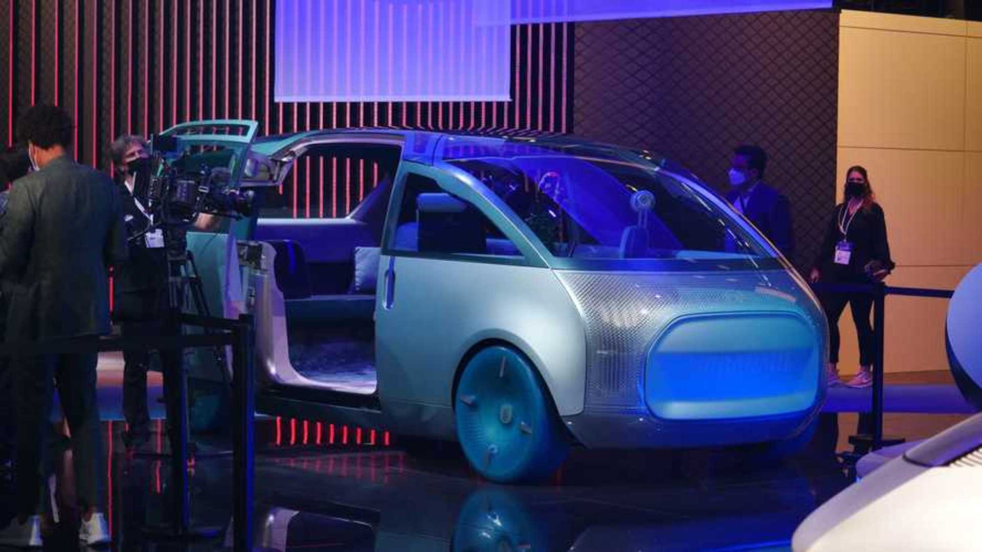 MINI e il monovolume a guida autonoma, ora è un prototipo da toccare ...