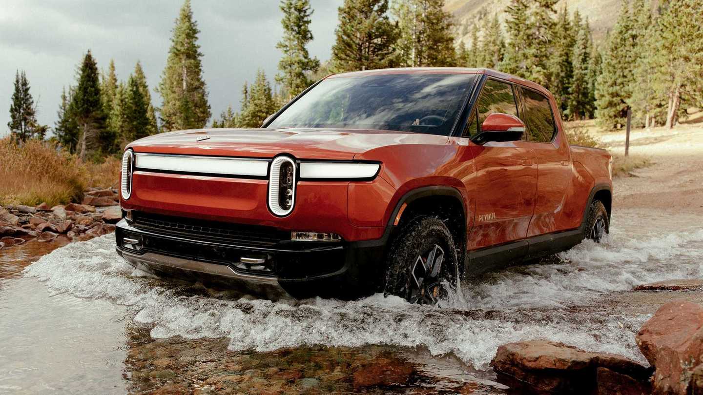 2022 Rivian R1T First Drive Review: Electric Off-Road Dominance ...
