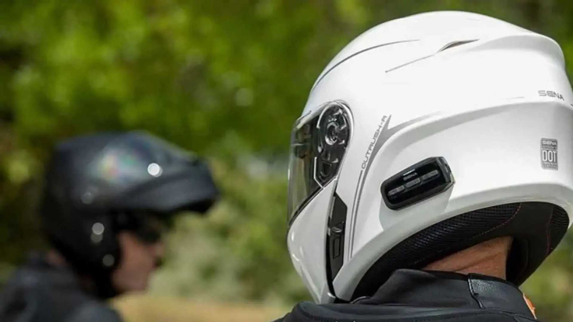 Standarisasi Helm untuk Keamanan dan Keselamatan Pengendara