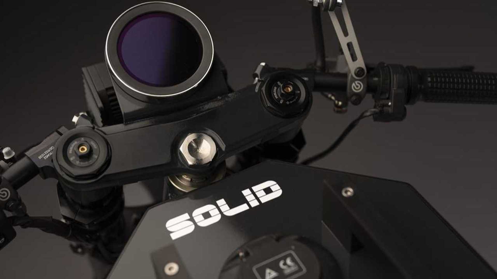 SOLID Unveils First Production-Ready CRS-01 Electric Motorcycle