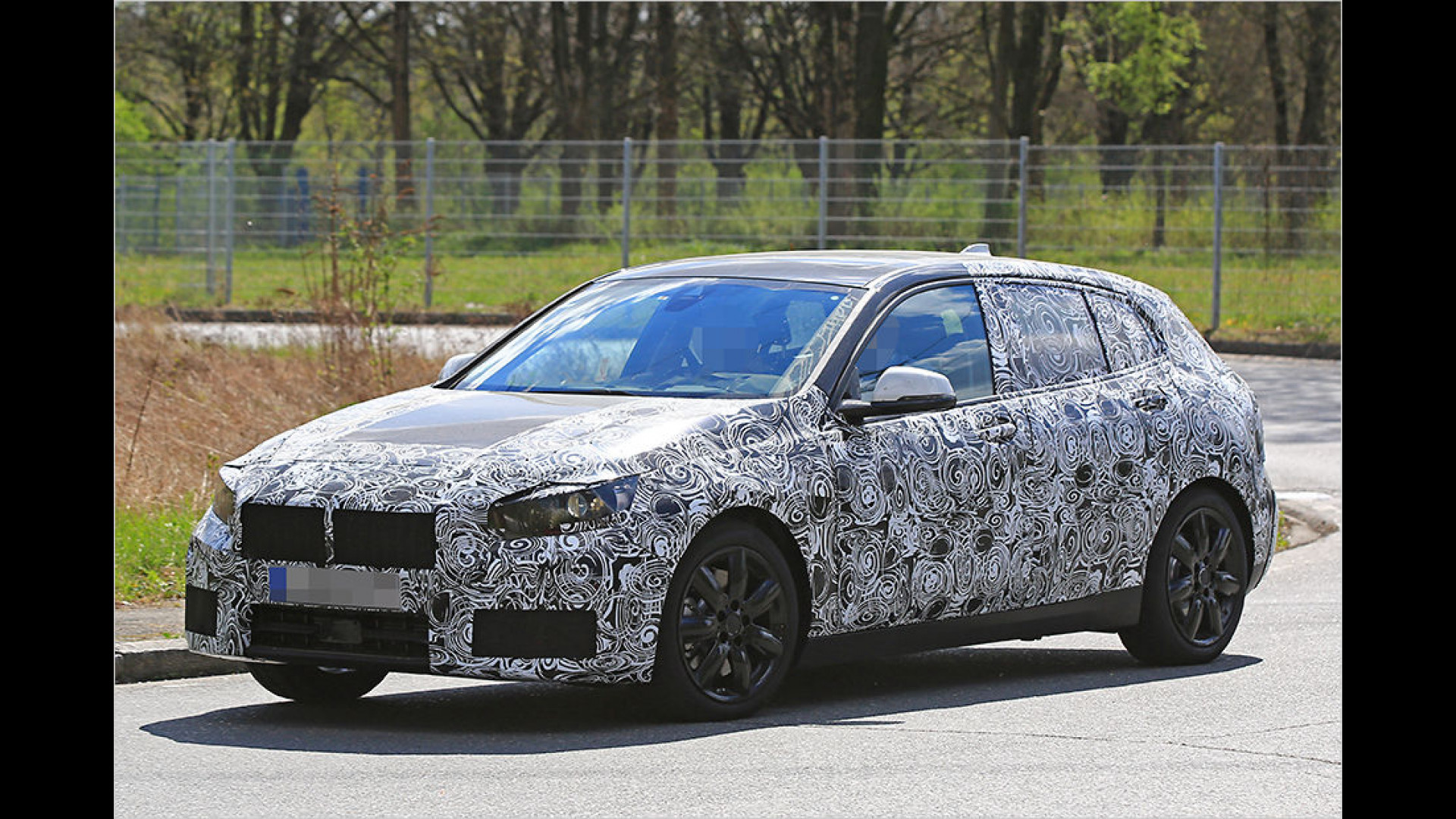 BMW 1er als Erlkönig mit Frontantrieb erwischt