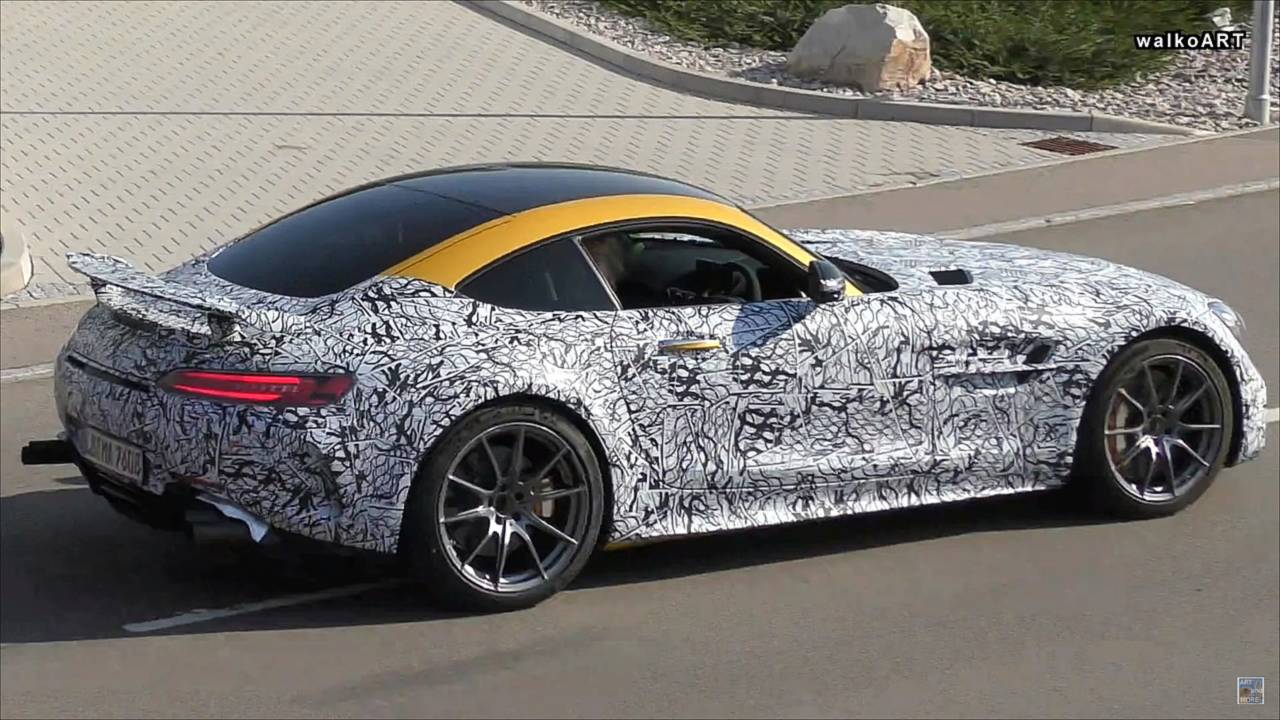 VIDÉO - Que cache ce prototype de la Mercedes-AMG GT R