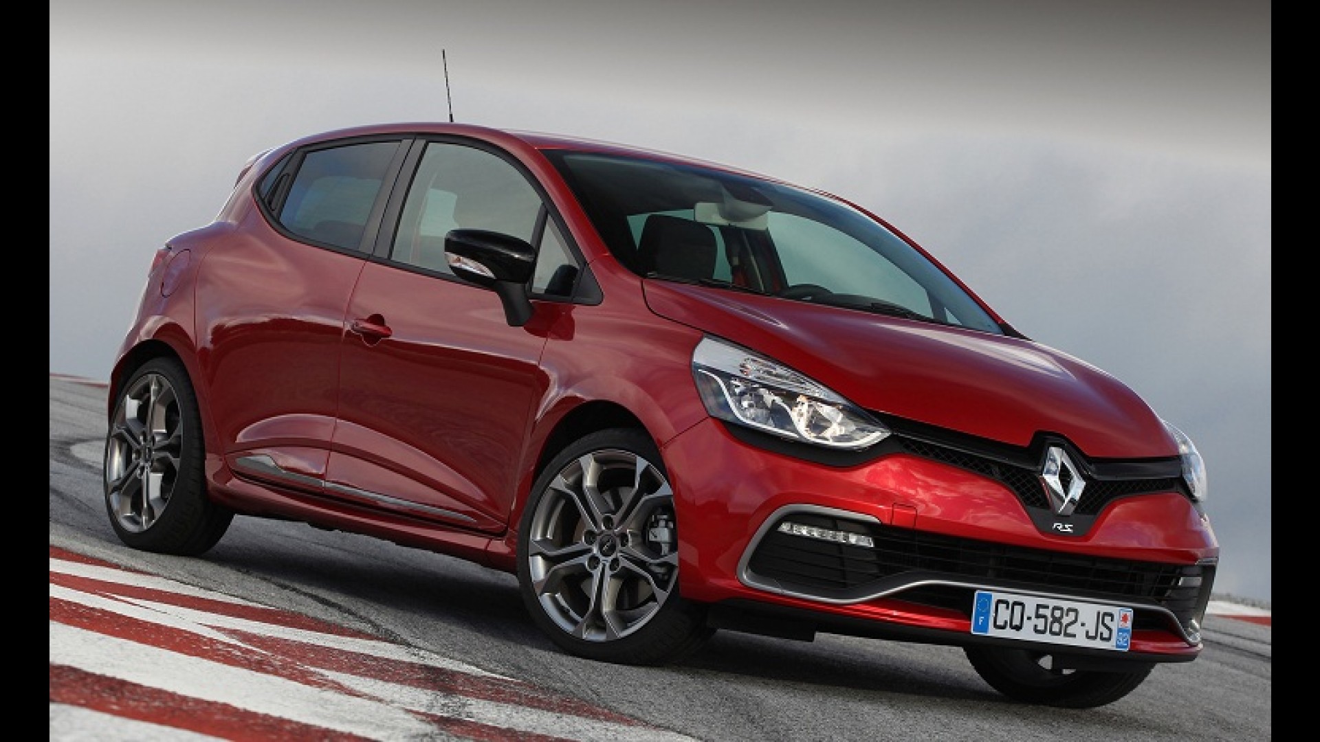 Longe do Brasil, Clio RS de 200 cv chega ao México por menos de R$ 70 mil