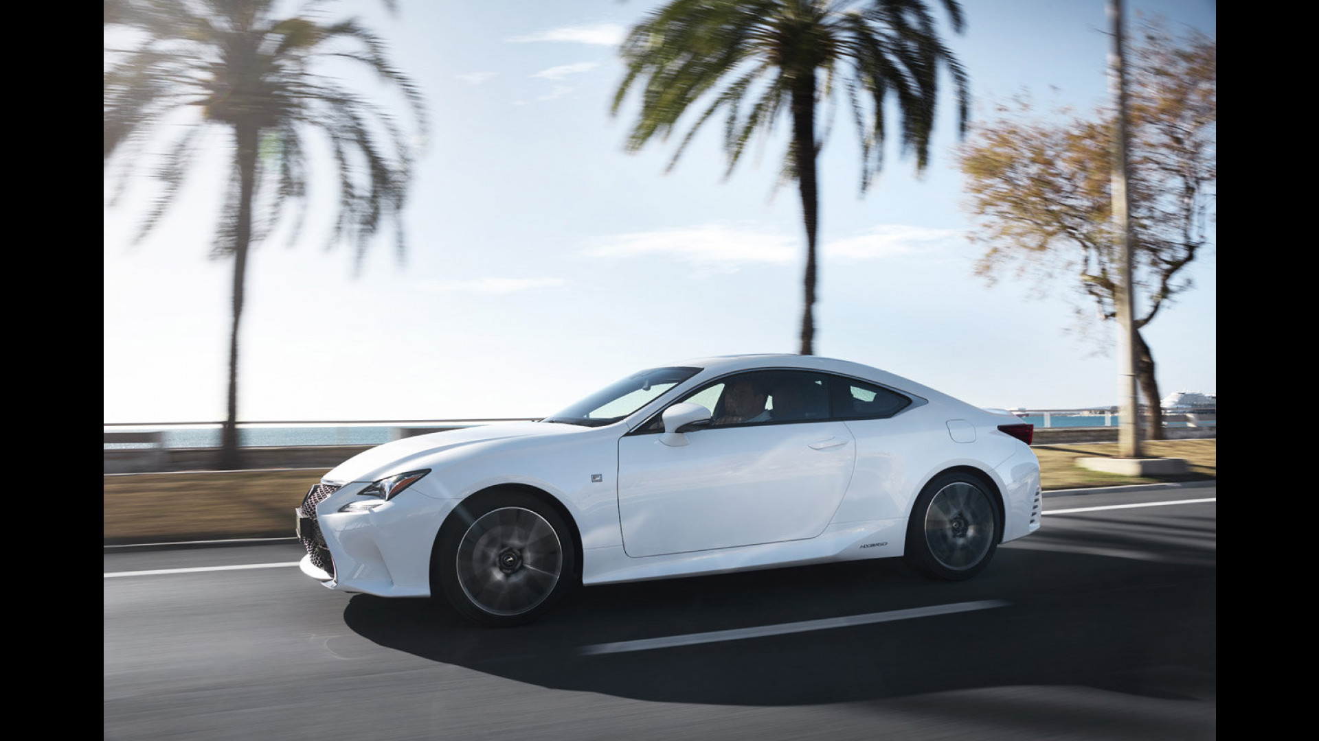 Lexus RC F Sport Black Edition, nera come l’inchiostro giapponese