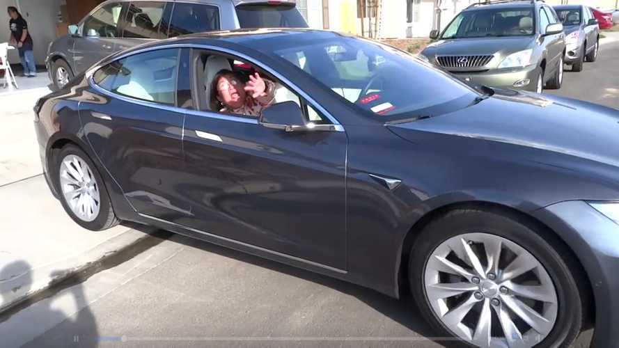 Tesla Summon Mode News and Reviews | InsideEVs