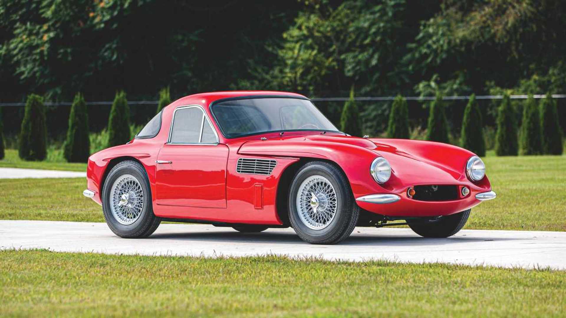 A subasta un curioso TVR Griffith 200 original, con motor V8 de Ford