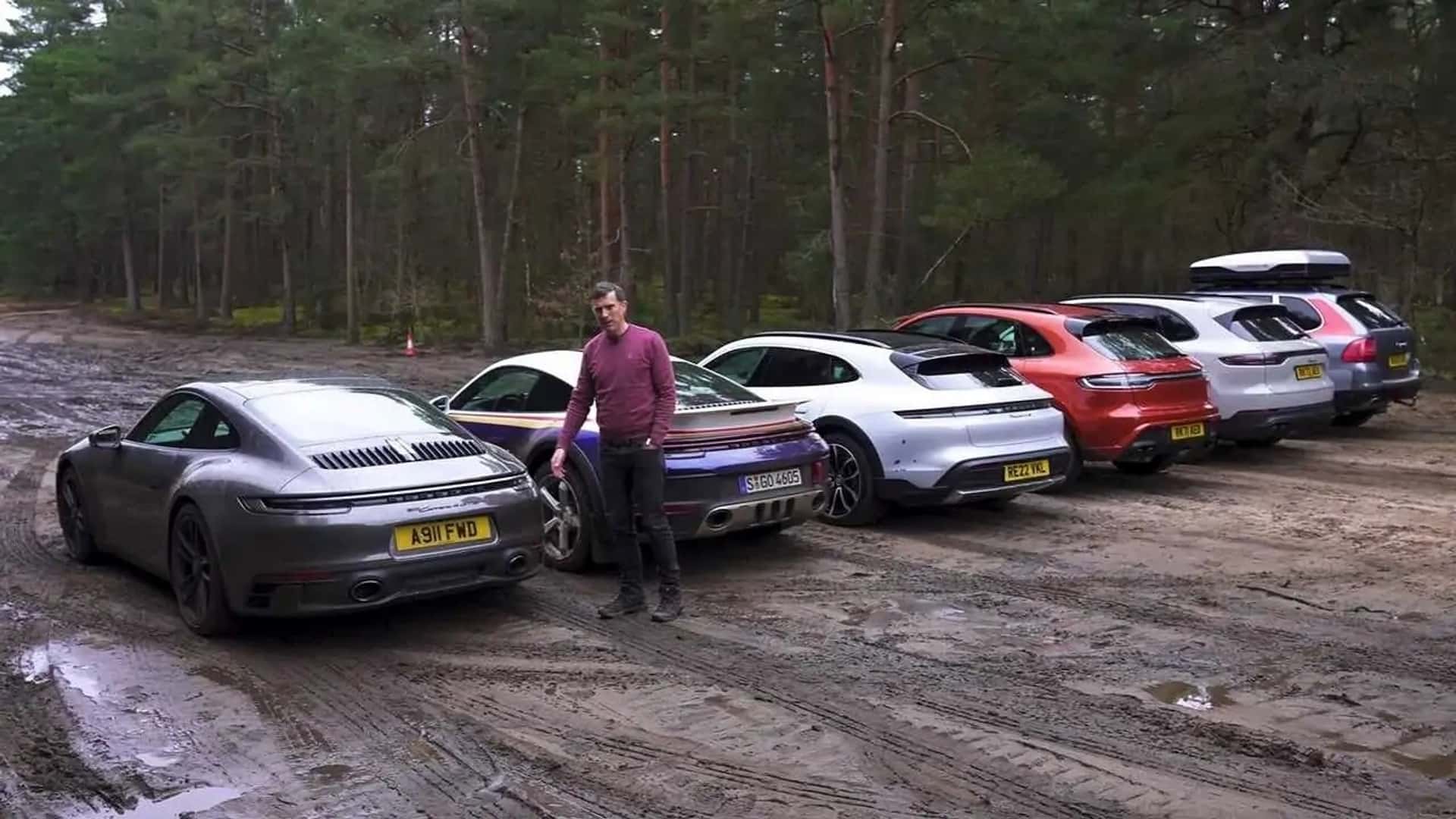 Des Porsche se retrouvent pour une course en famille