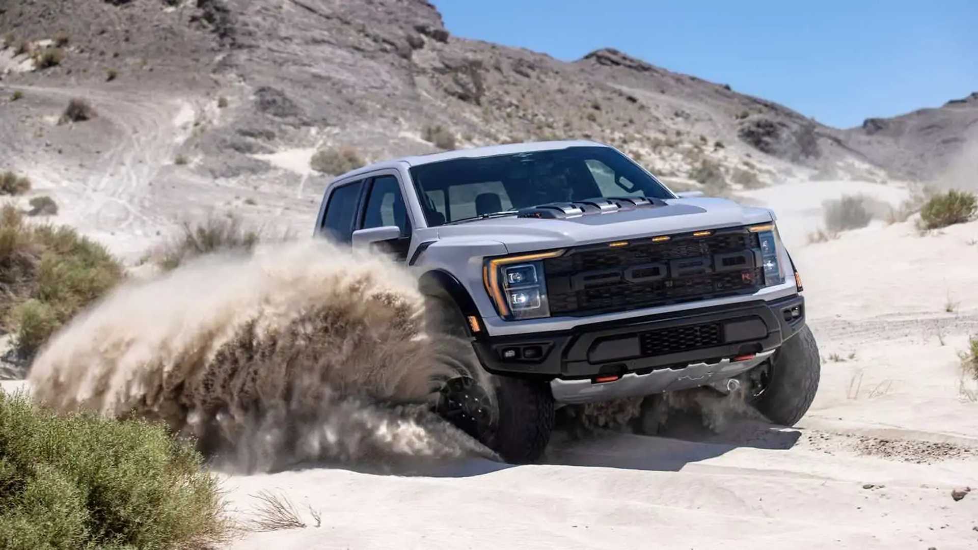 Ford presentó la F-150 Raptor R con un V8 de 700 caballos