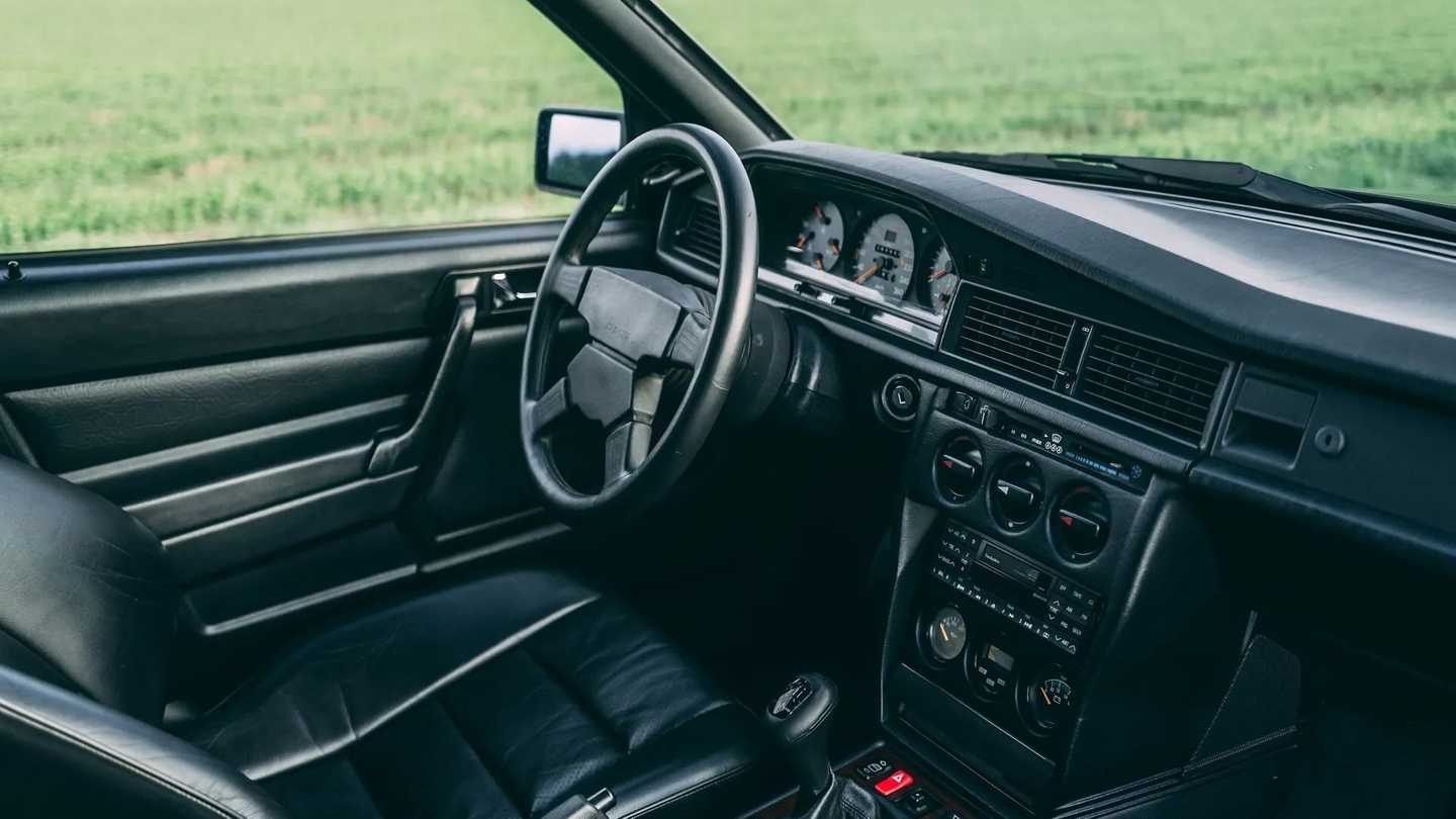 Cette admirable Mercedes-Benz 190 E 2.5-16 Evolution II est à vendre