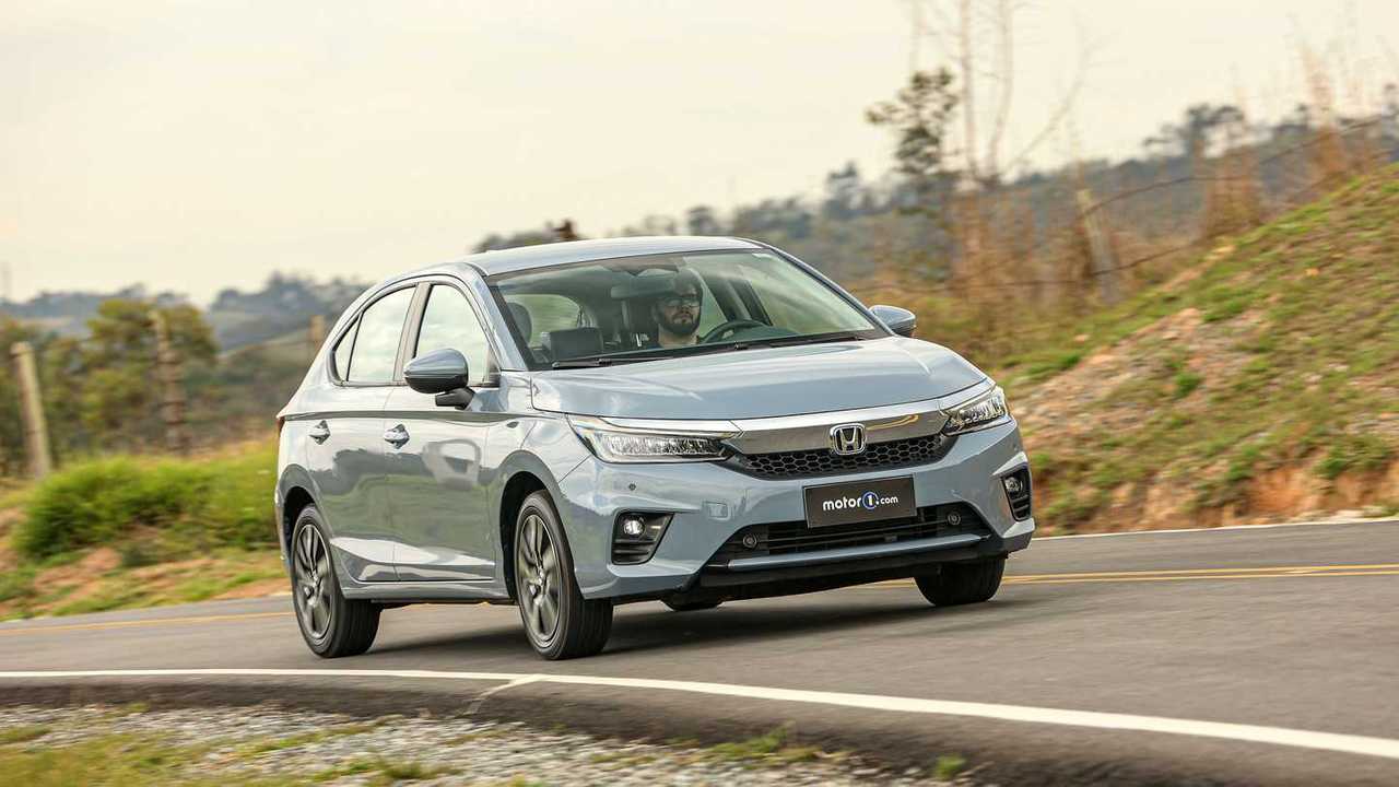 Comparativo Polo Highline vs. Onix Premier vs. HB20 Platinum Plus vs ...