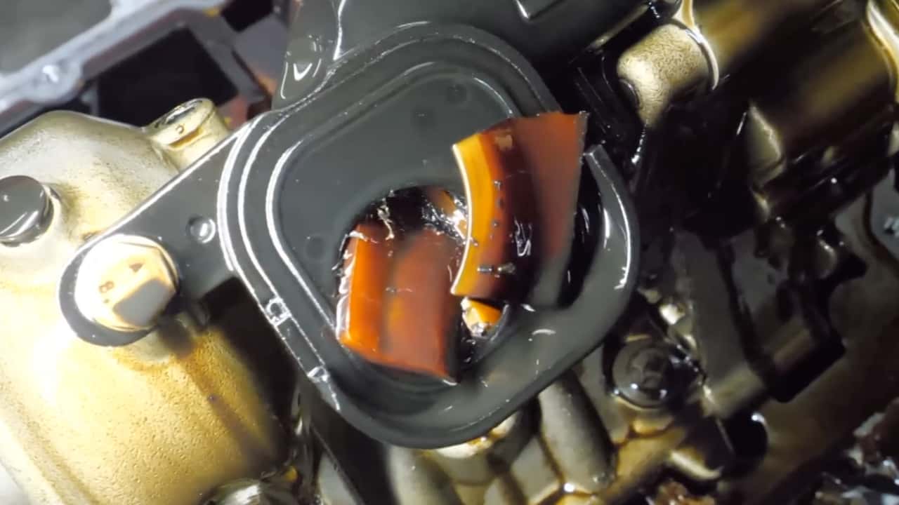 This Broken BMW Engine Is Proof You Should Ignore Factory Oil Change ...