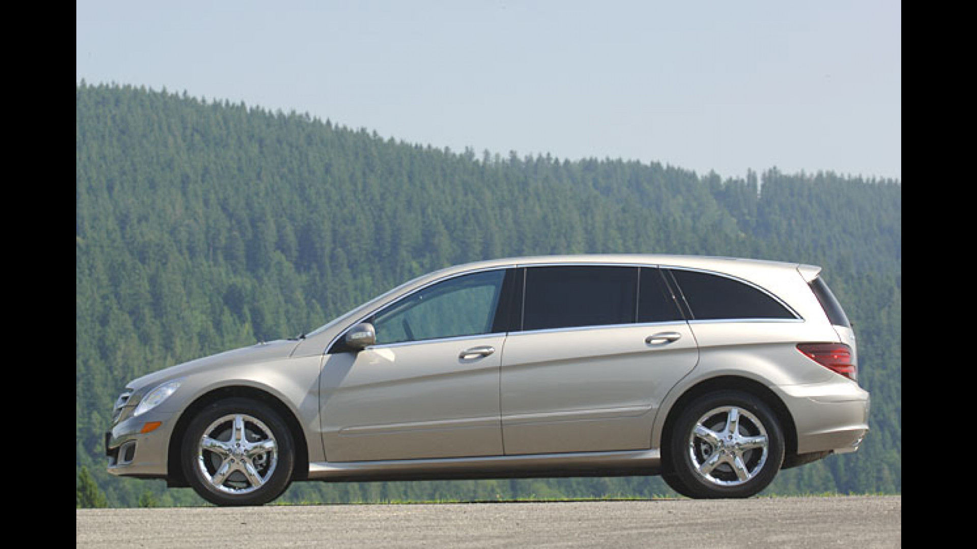 Big-Benz R 500 im Test | Motor1.com Bilder