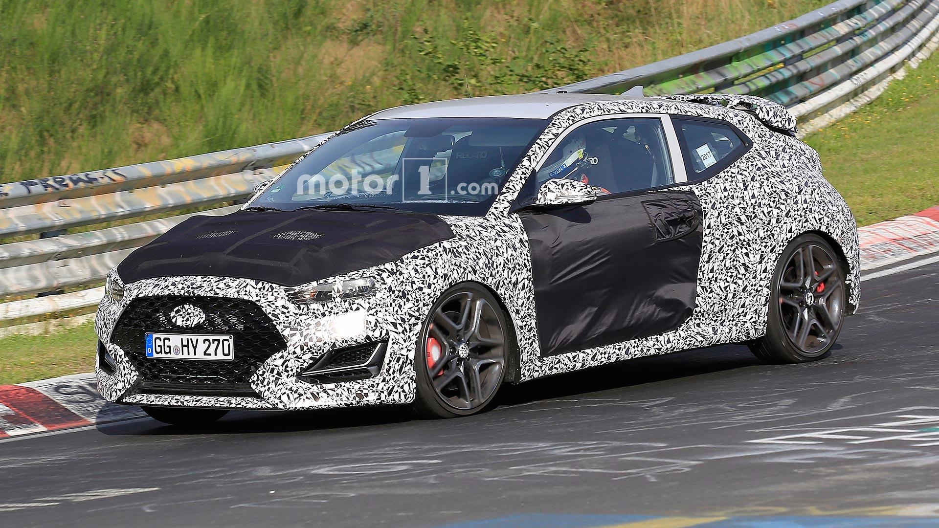 Flagra - Novo Hyundai Veloster terá versão realmente esportiva