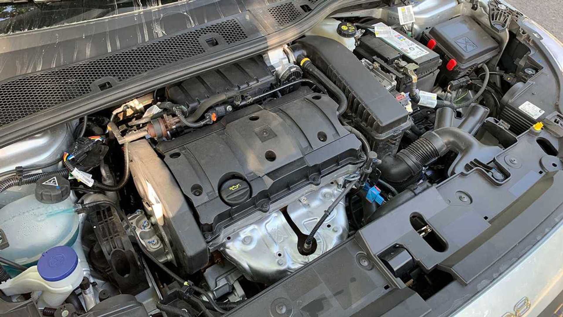 Peugeot explicó por qué el nuevo 208 argentino seguirá con el viejo ...