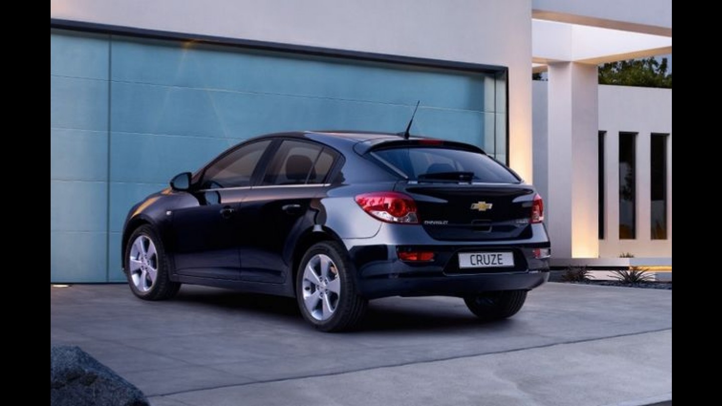 Chevrolet Cruze ganha novo motor diesel 1.7 VCDi na Europa - Consumo é ...
