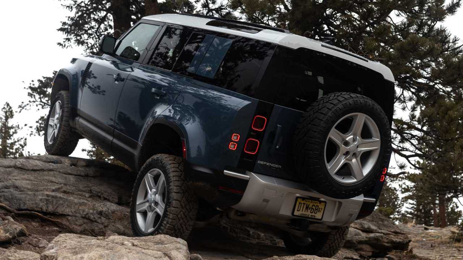 2021 Toyota Land Cruiser Vs 2021 Land Rover Defender Comparison: Real ...