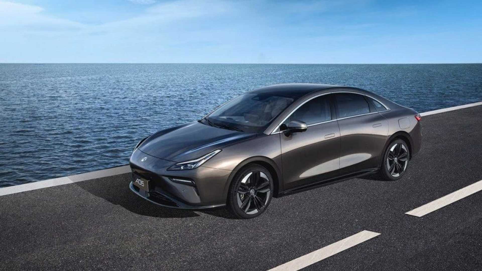 Come cresce l'auto elettrica in Cina: oggi tocca alla Hycan A06