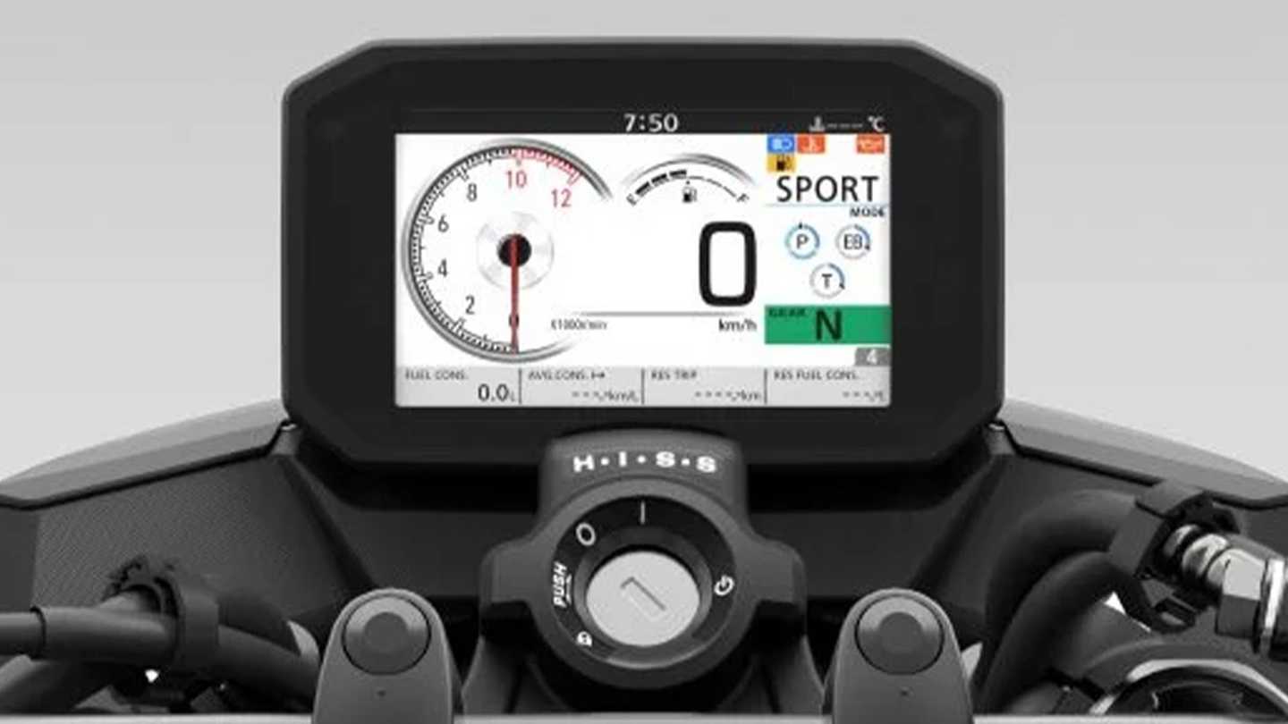 Spec Showdown: Suzuki GSX-8S Vs. Honda CB750 Hornet