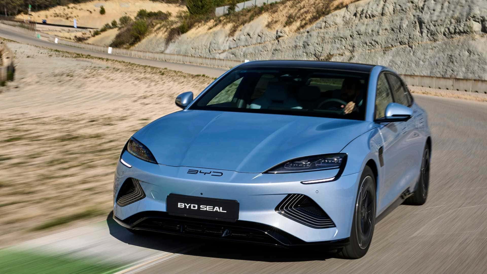 BYD tem os 3 carros mais vendidos da China em abril