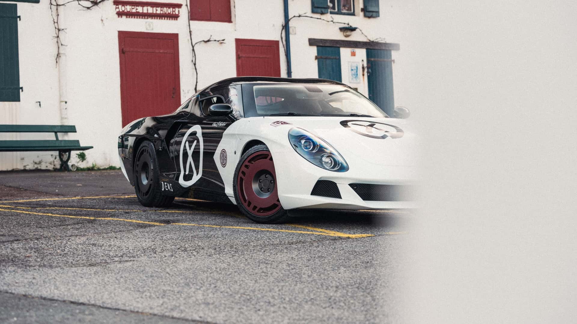 Foto: Zagato AGTZ Twin Tail Deus Ex Machina | Motor1.com