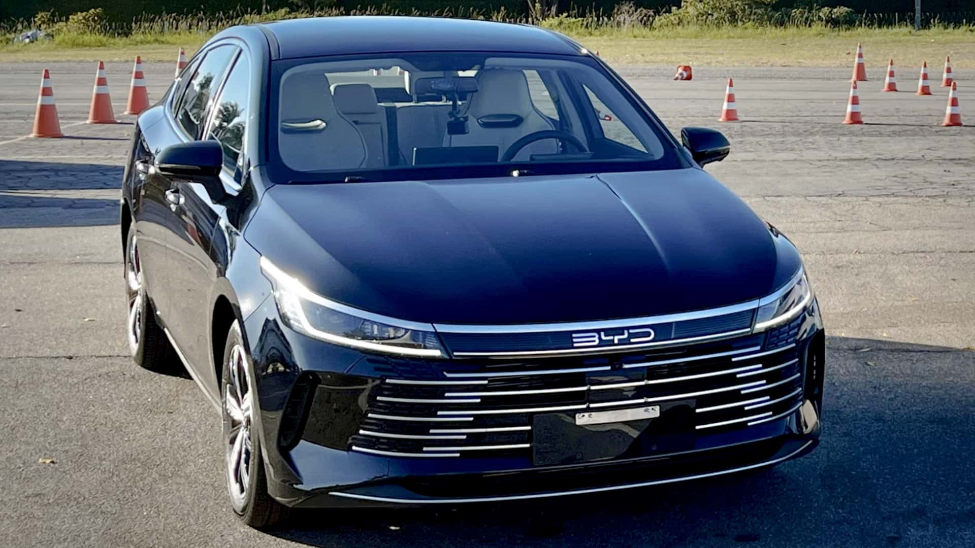 Impressões: BYD King, o híbrido que quer ser o rei dos sedãs no Brasil