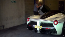 Gordon Ramsay nous présente sa Ferrari LaFerrari Aperta