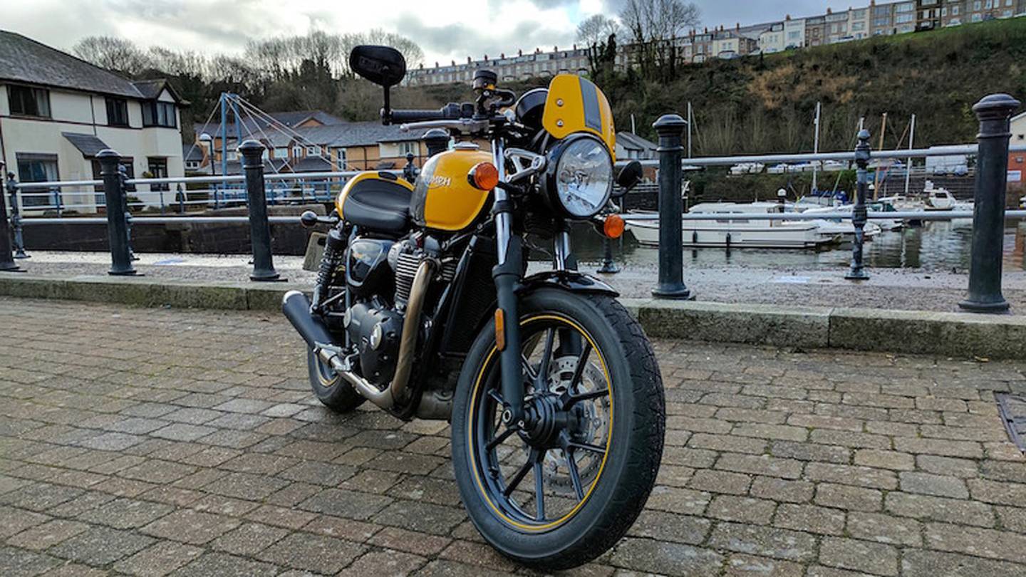 RideApart Review: 2017 Triumph Street Cup