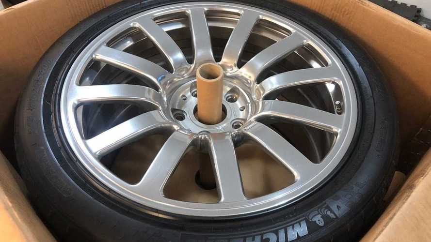Bugatti Veyron Wheel And Tire Set Yours For Just $100,000