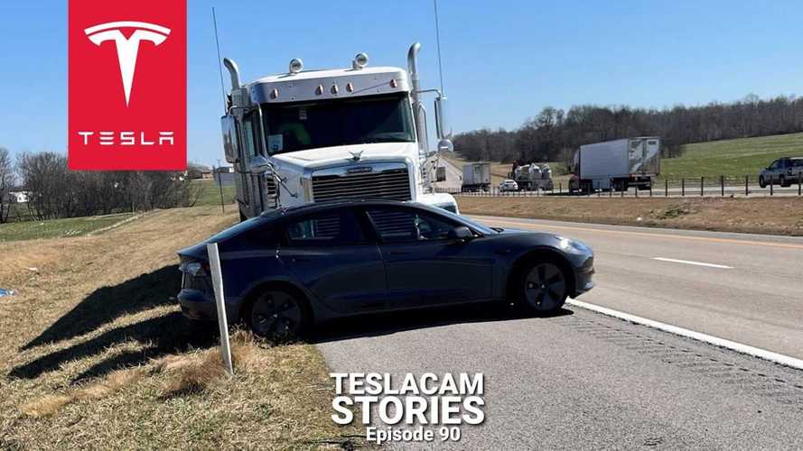 Tesla Model X Not On Autopilot Violently Crashes On The Autobahn