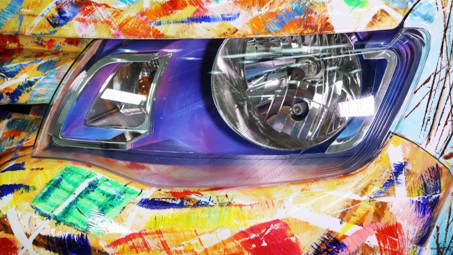 Art Car - La Renault Kwid en voit de toutes les couleurs