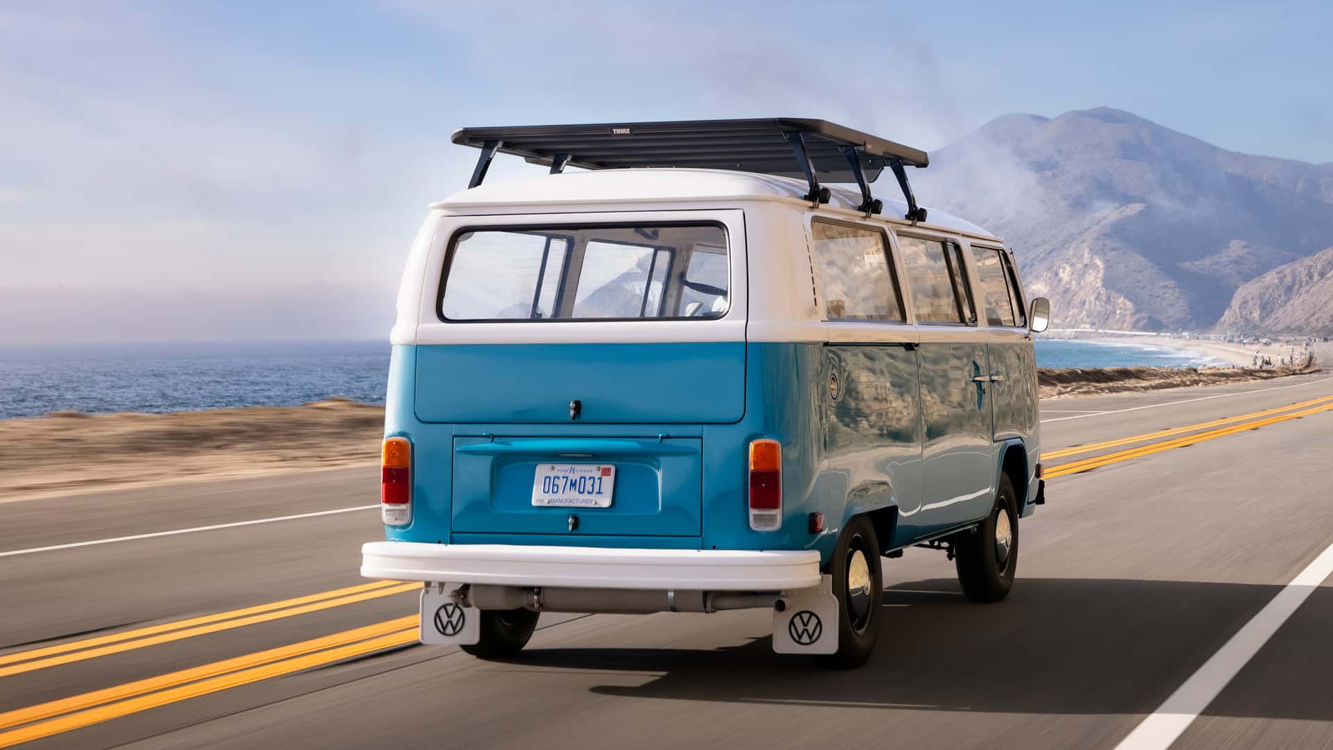 Photos: 1977 Volkswagen T2 Microbus | Motor1.com