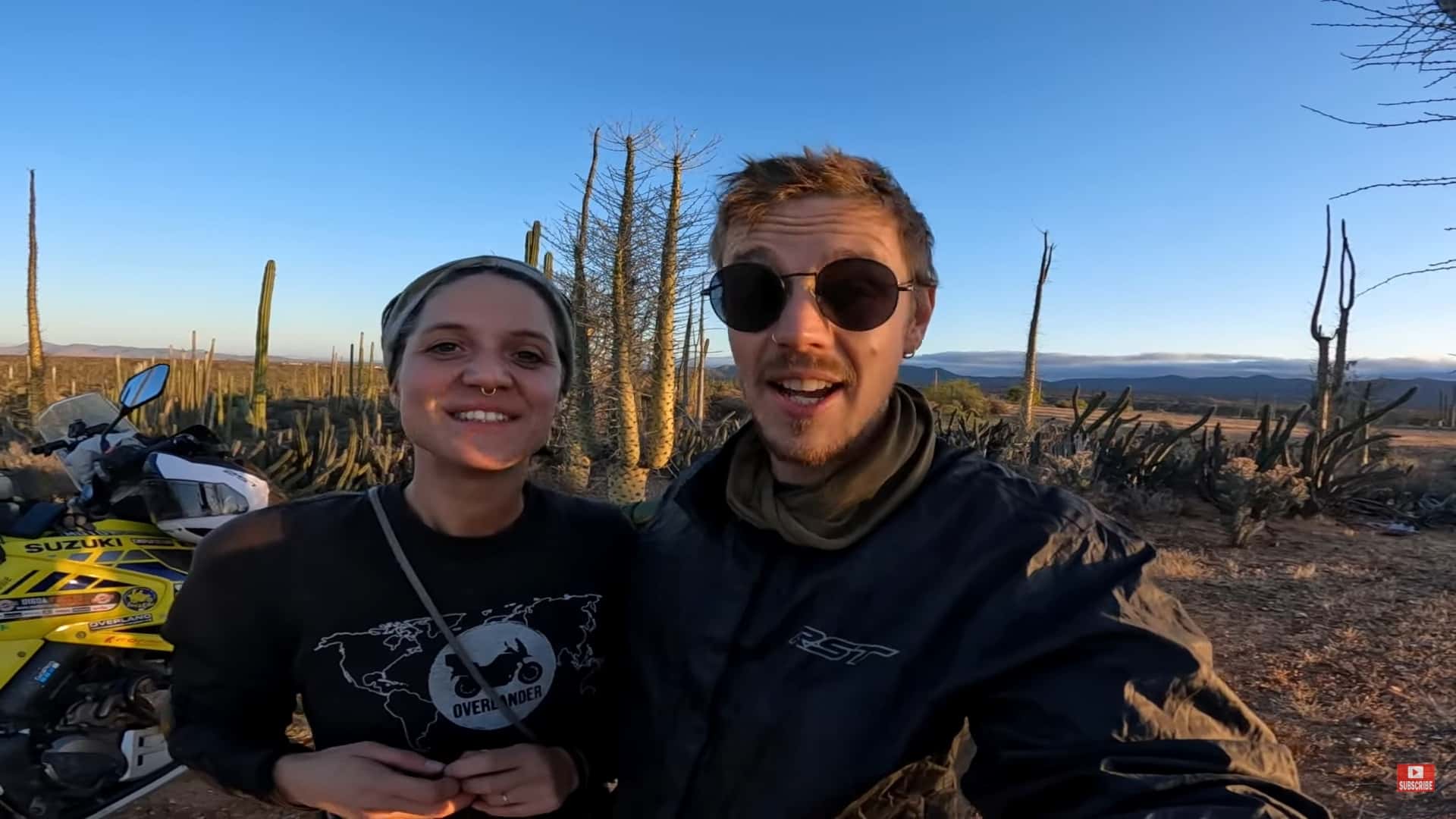 Pasangan Bermotor Ini Kelilingi Dunia demi Cetak Rekor Dunia Baru