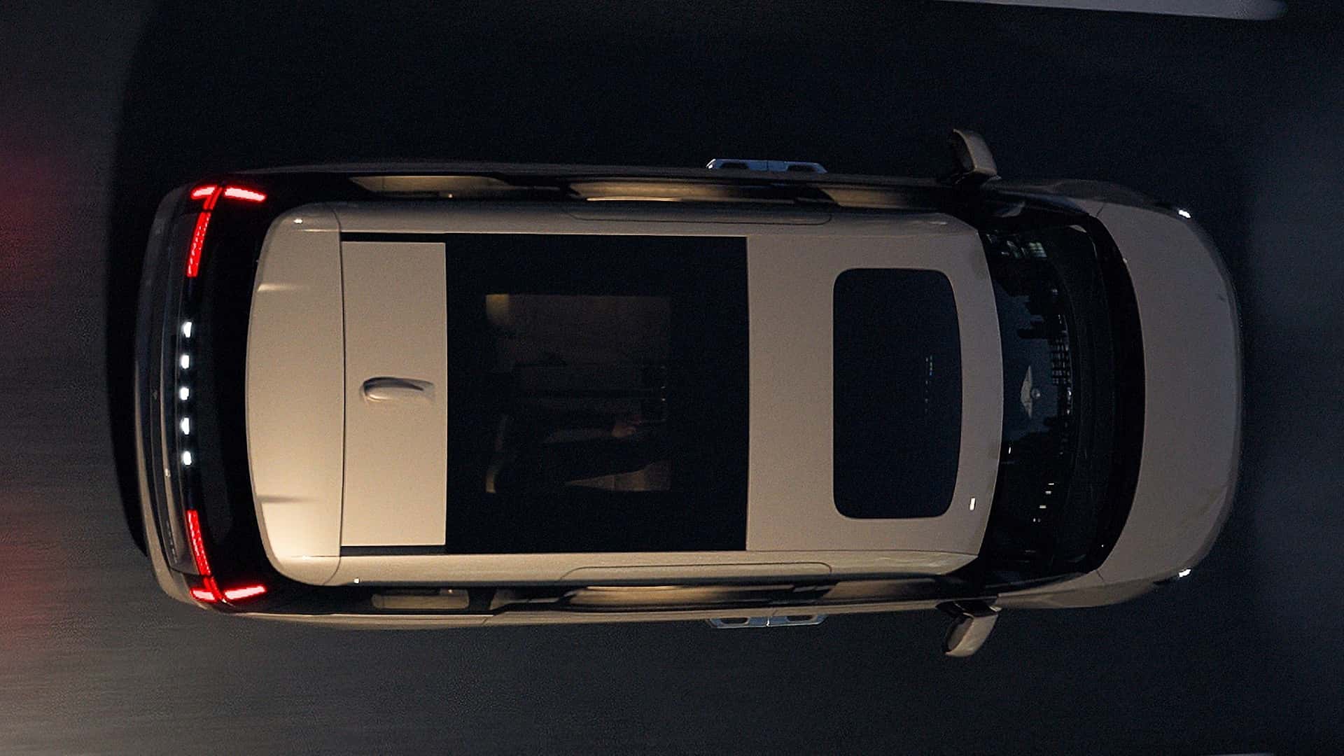 Torna la monovolume, ma è elettrica: ecco la Volvo EM90