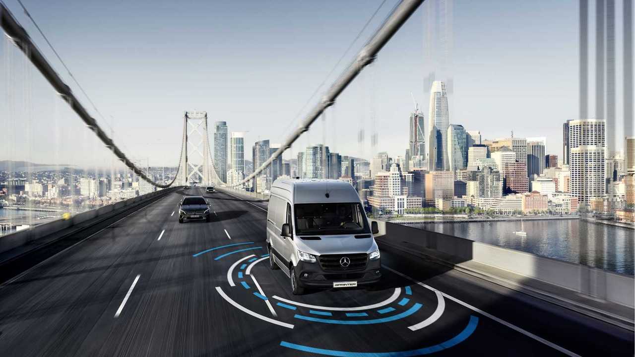 Nova Mercedes-Benz Sprinter completa 25 anos: veja preços e detalhes