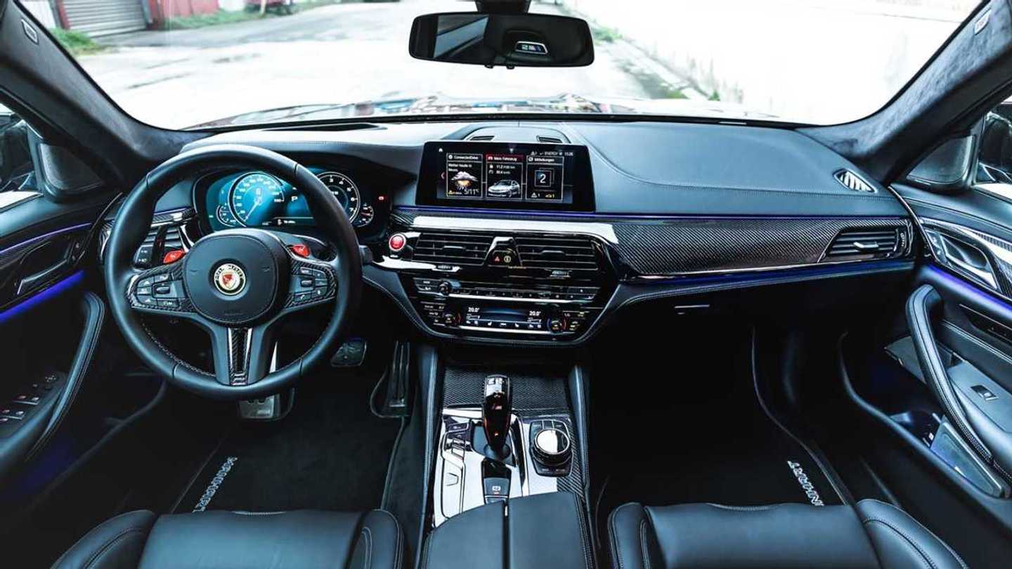 MH5 800 Black Edition: el potente y siniestro BMW M5 de Manhart