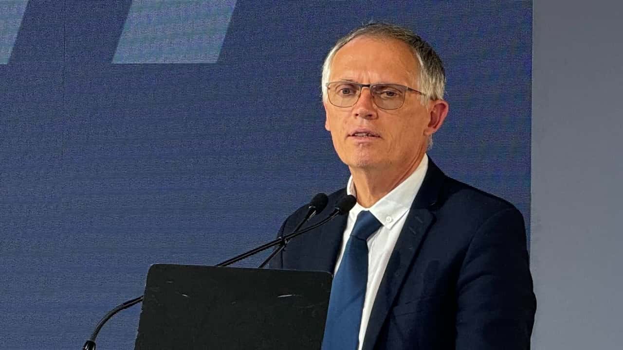 La fusion Stellantis-Renault ? "que des spéculation" selon Carlos Tavares