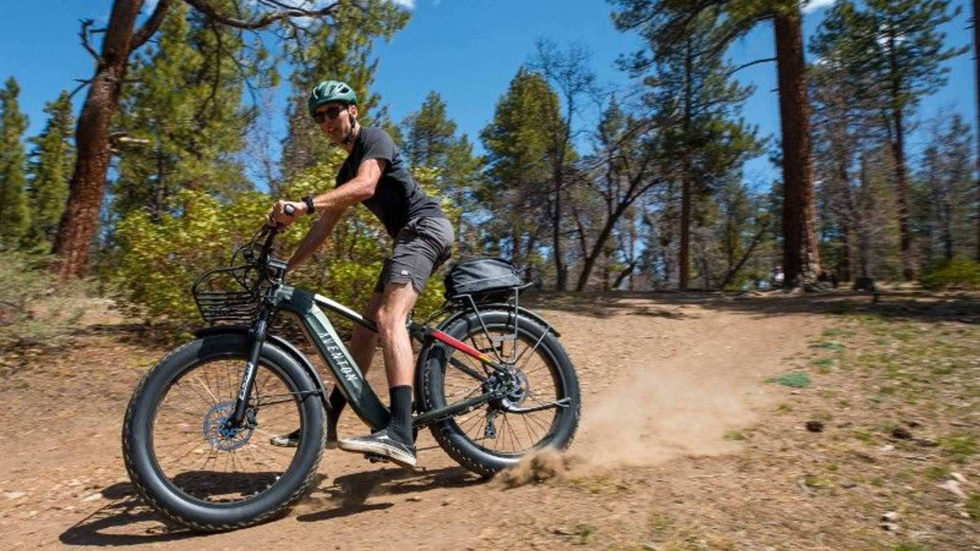 2022 Holiday Gift Ideas For The EV Enthusiast