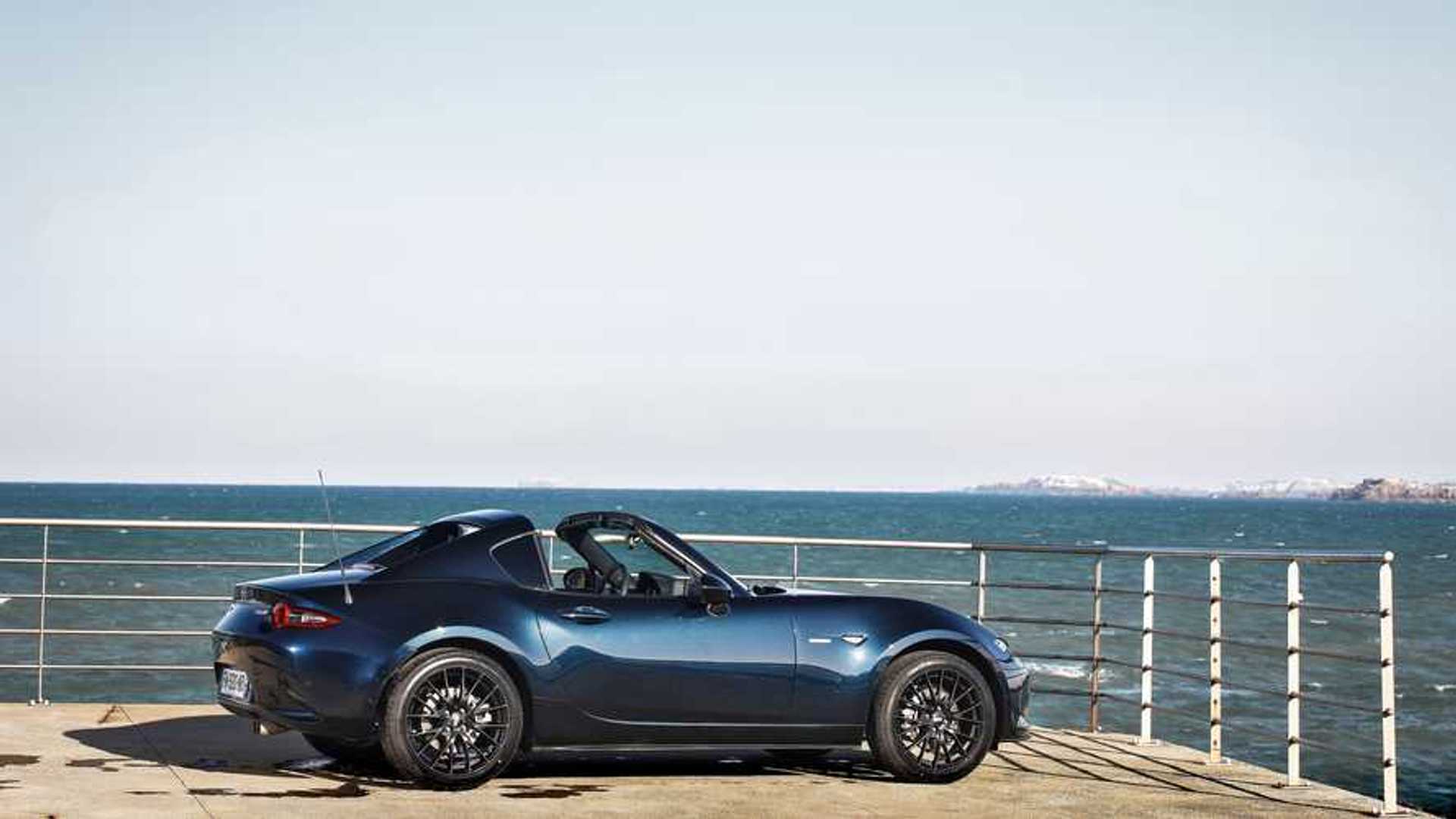 Fotos - Mazda MX-5 Blue & Red Edition y RF Seiza Edition | BMW FAQ Club