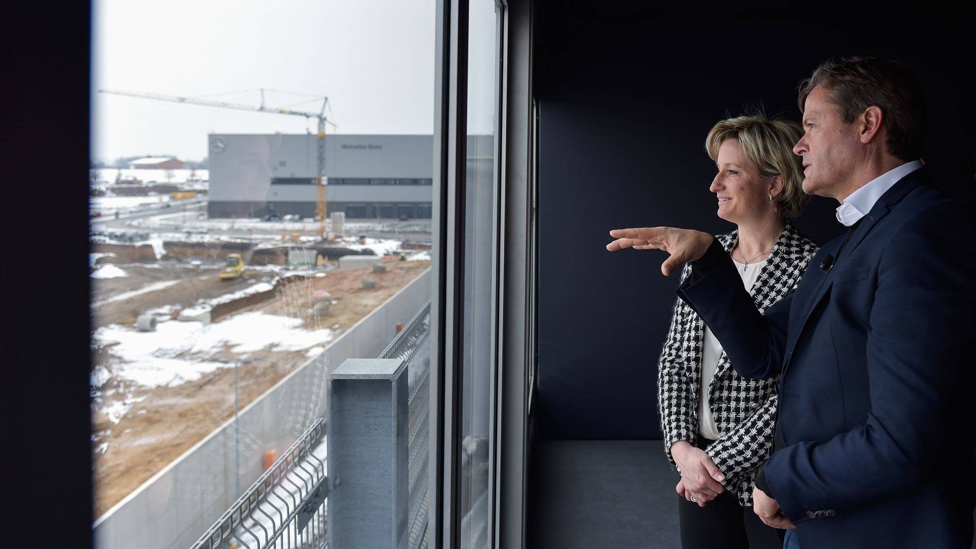 Mercedes’in yeni fabrikası bilim-kurgu filmlerinden fırlamış gibi