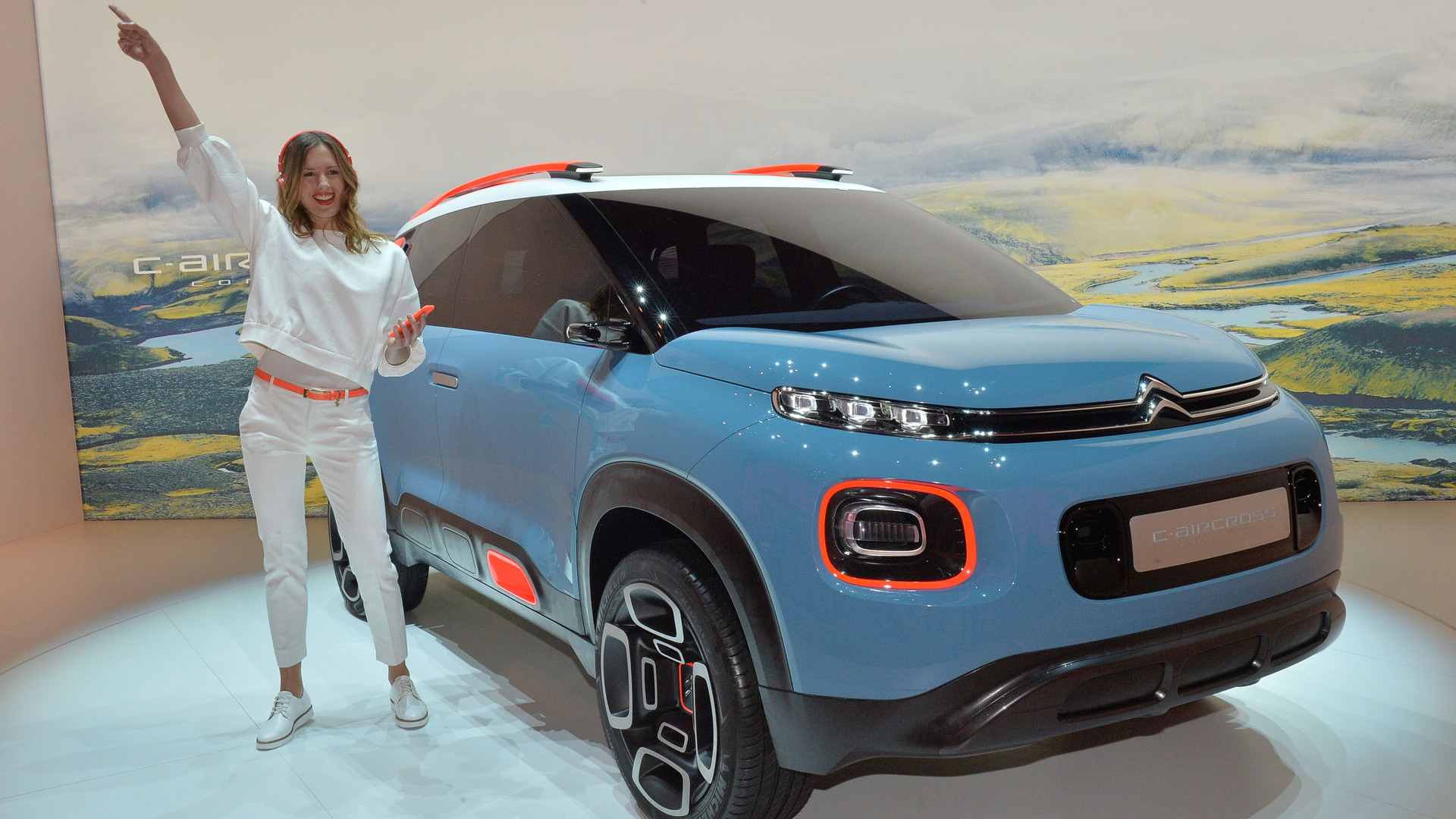 Novo Citroën C3 Aircross 2018 é antecipado por projeção