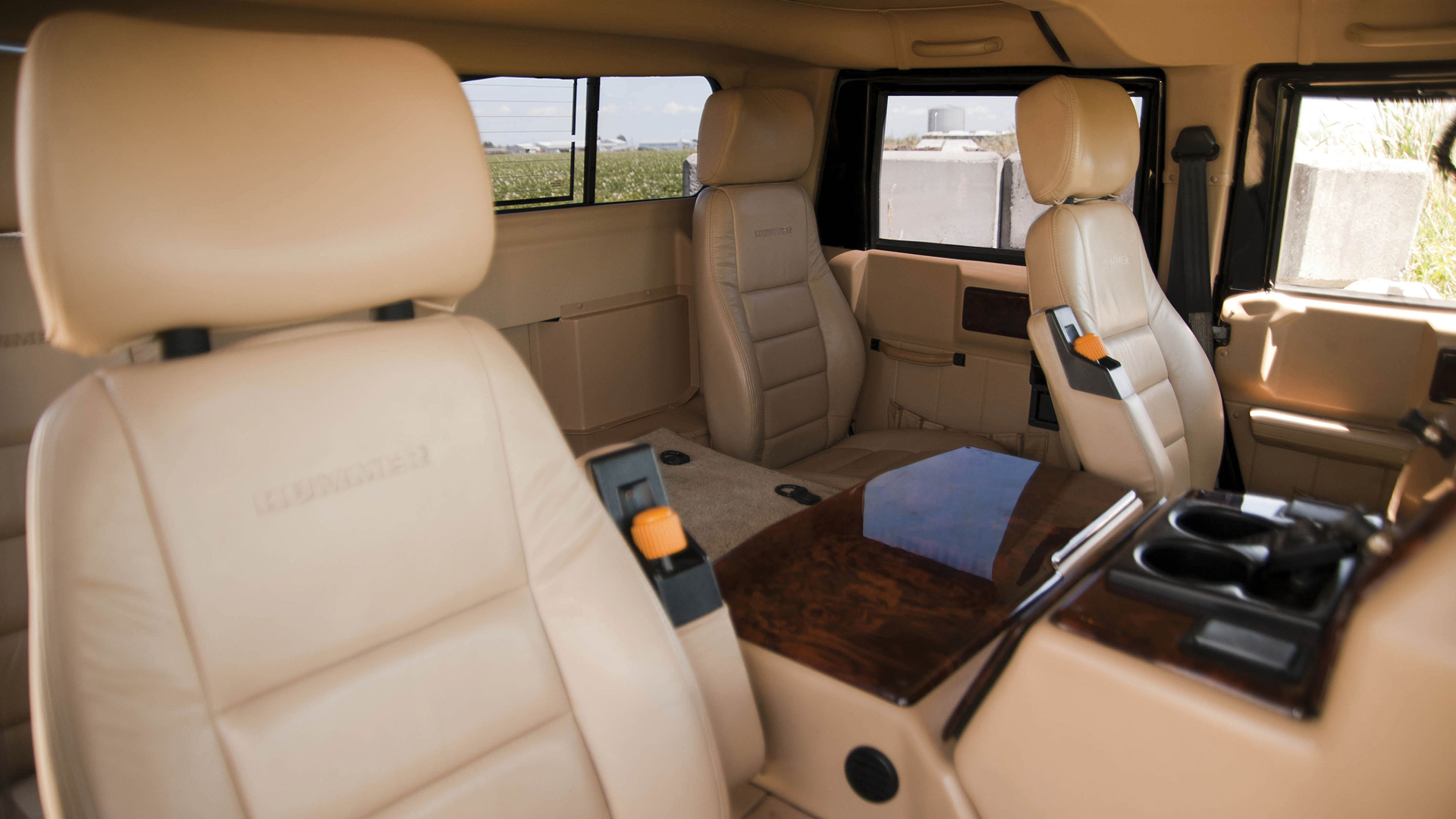 Le Hummer H1 de 2pac est de nouveau à vendre