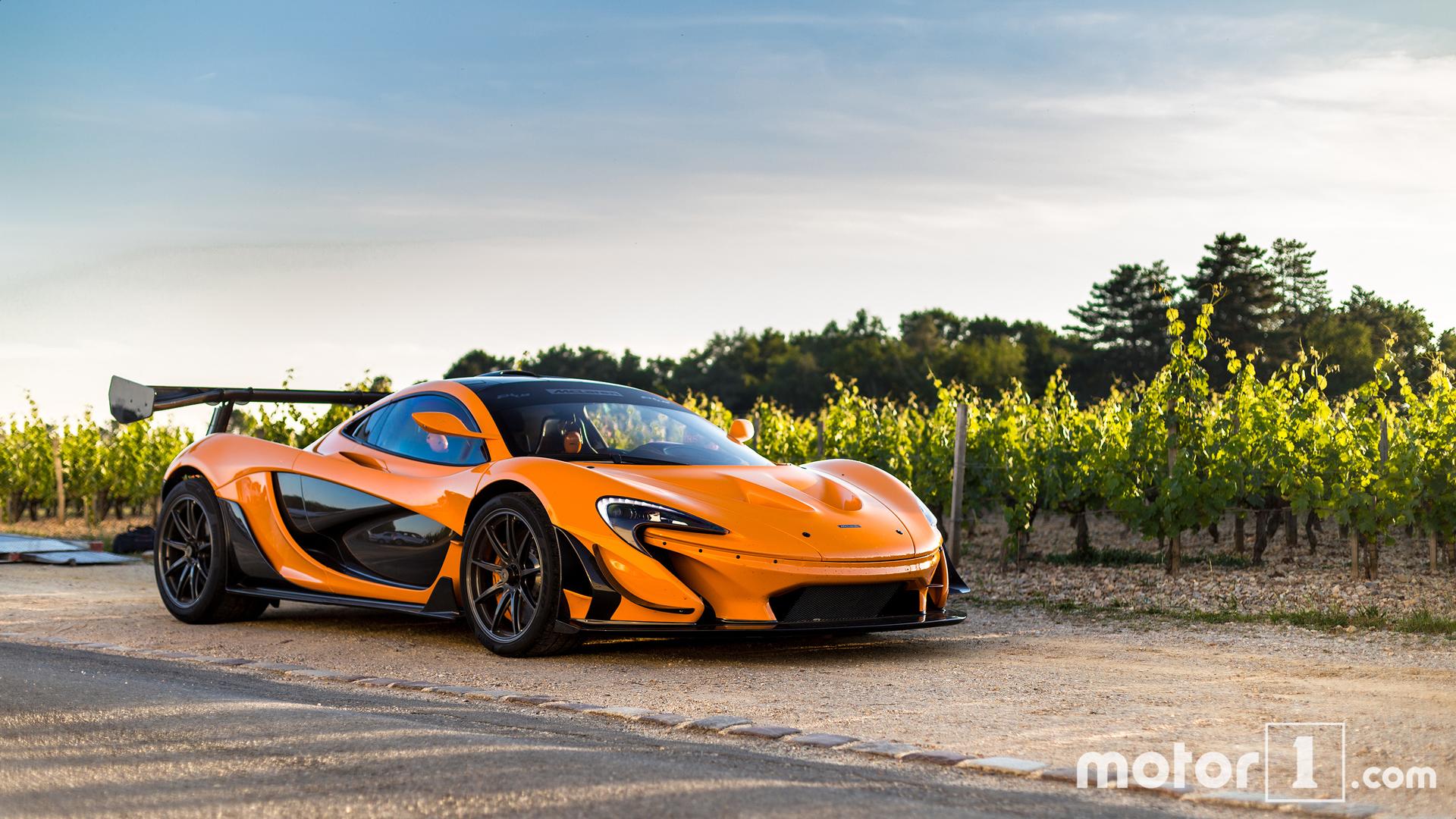 PHOTOS - La McLaren P1 LM "LM04" ou l'orange mécanique