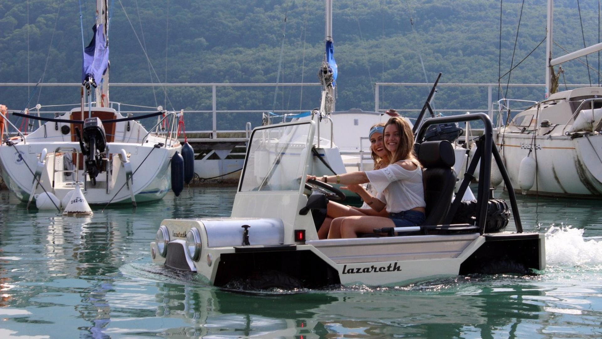 Avec Lazareth, la Mini Moke devient amphibie
