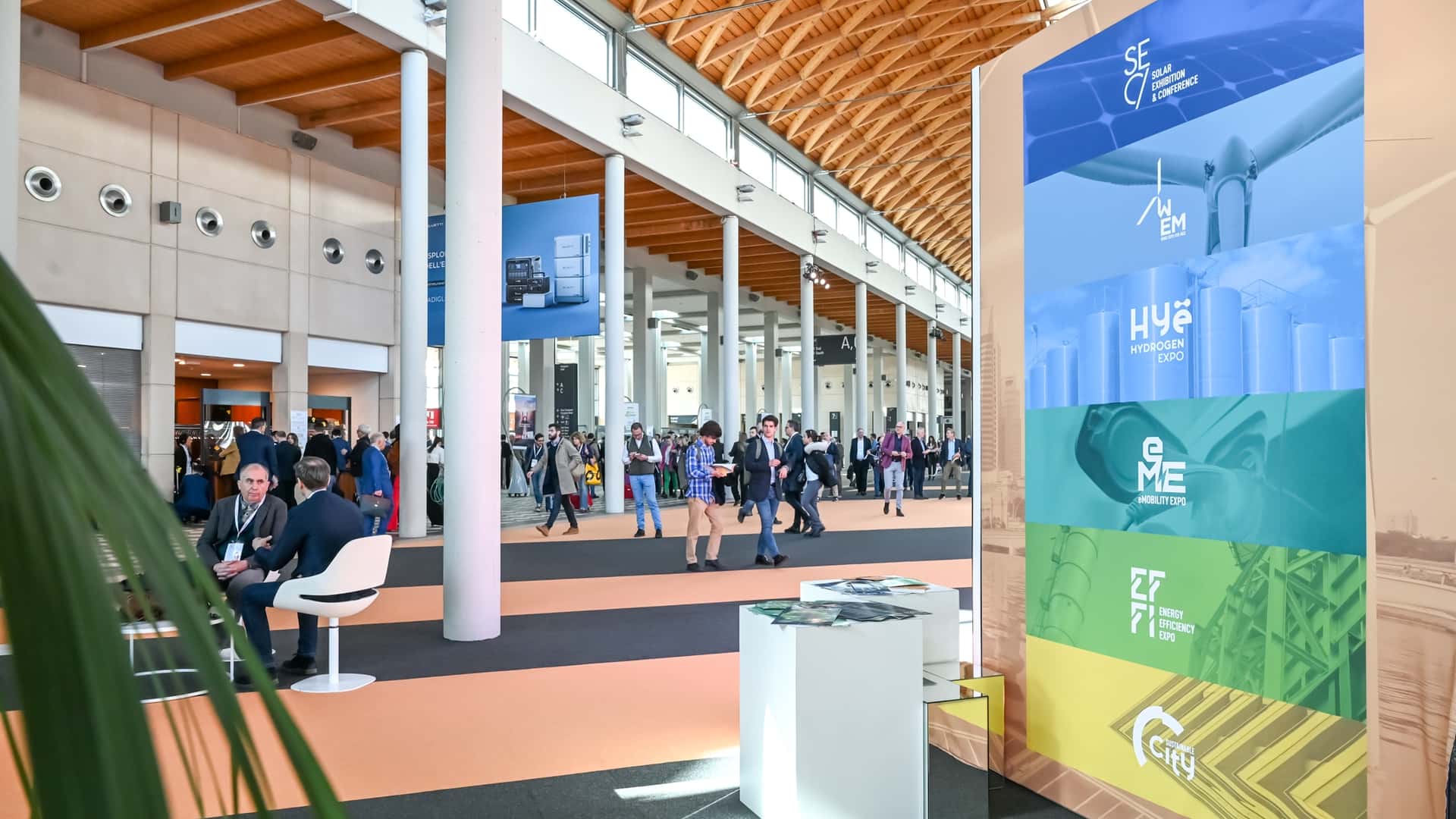 Tutta l'auto elettrica a KEY 2024: il programma